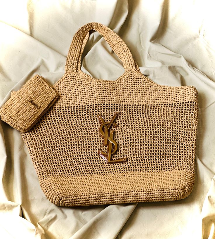 BAG ICARE IN RAFFIA – Valestia